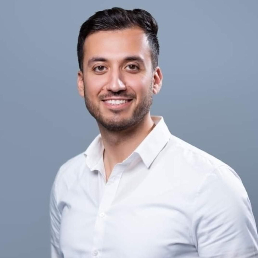 Dr. Hasan Chichan MD MBChB M.Sc. FEBO FACS (USA) - Consultant Ophthalmic surgeon ...