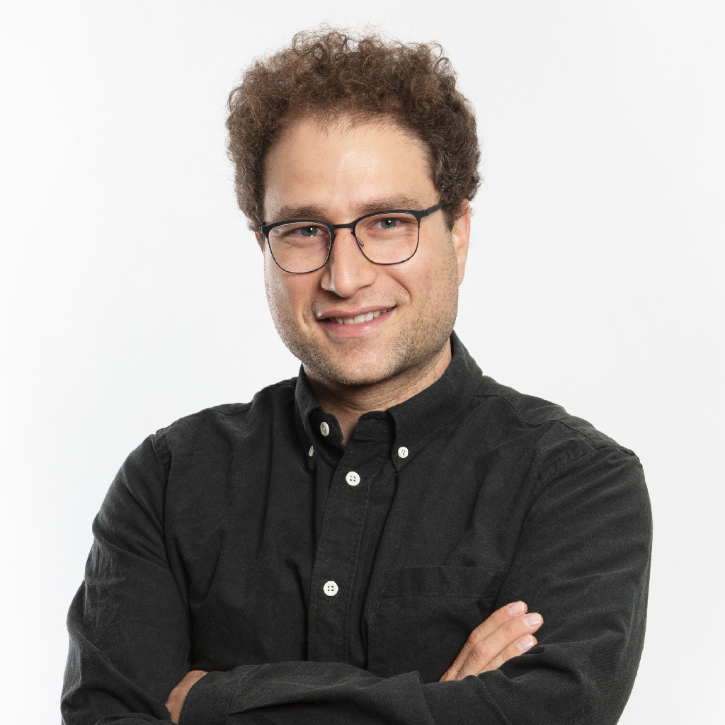 Aaron Geis - Senior Publisher Manager - BCN - Brand Community Network ...