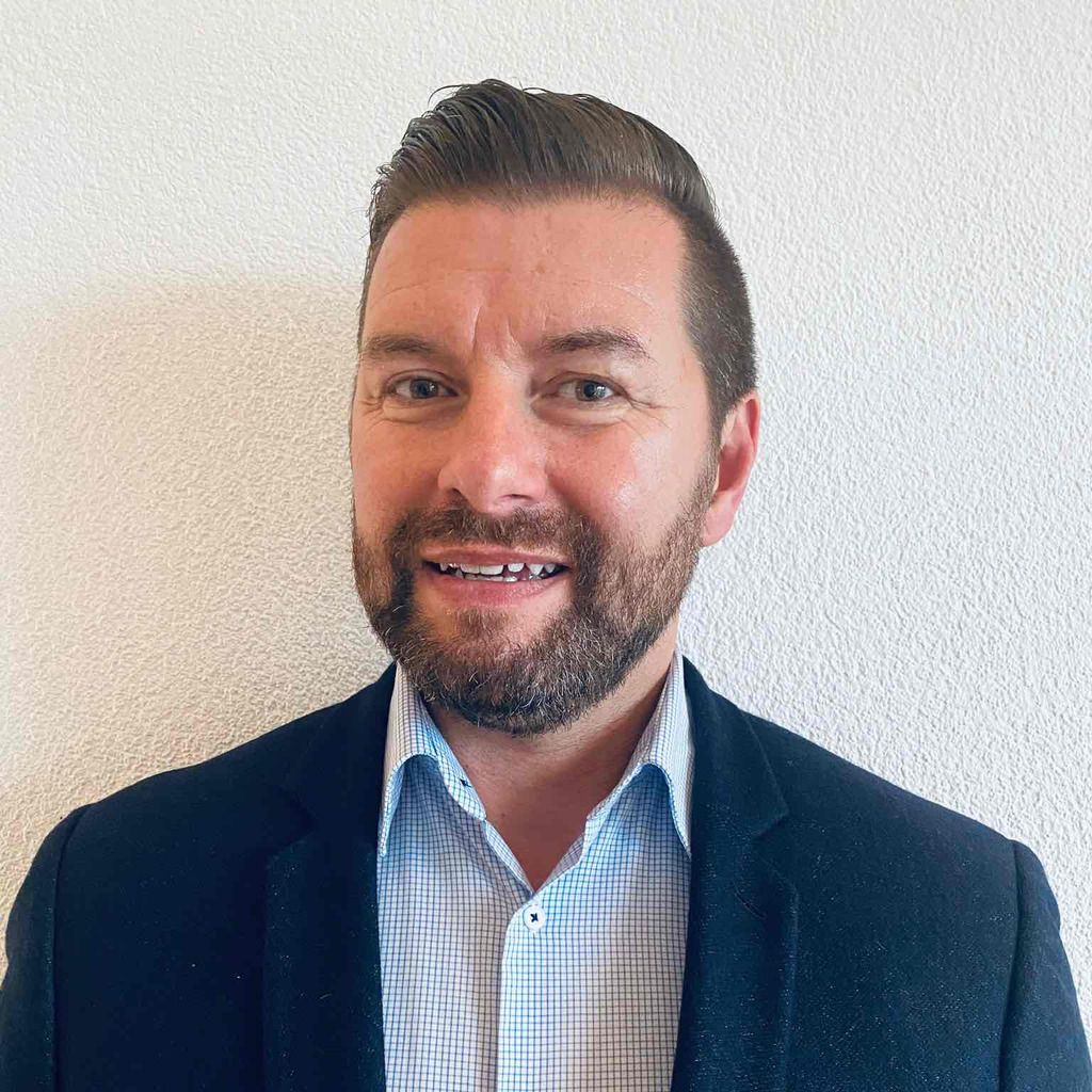 Peter Simon - Key Account Manager Video Projectors Switzerland - Epson ...