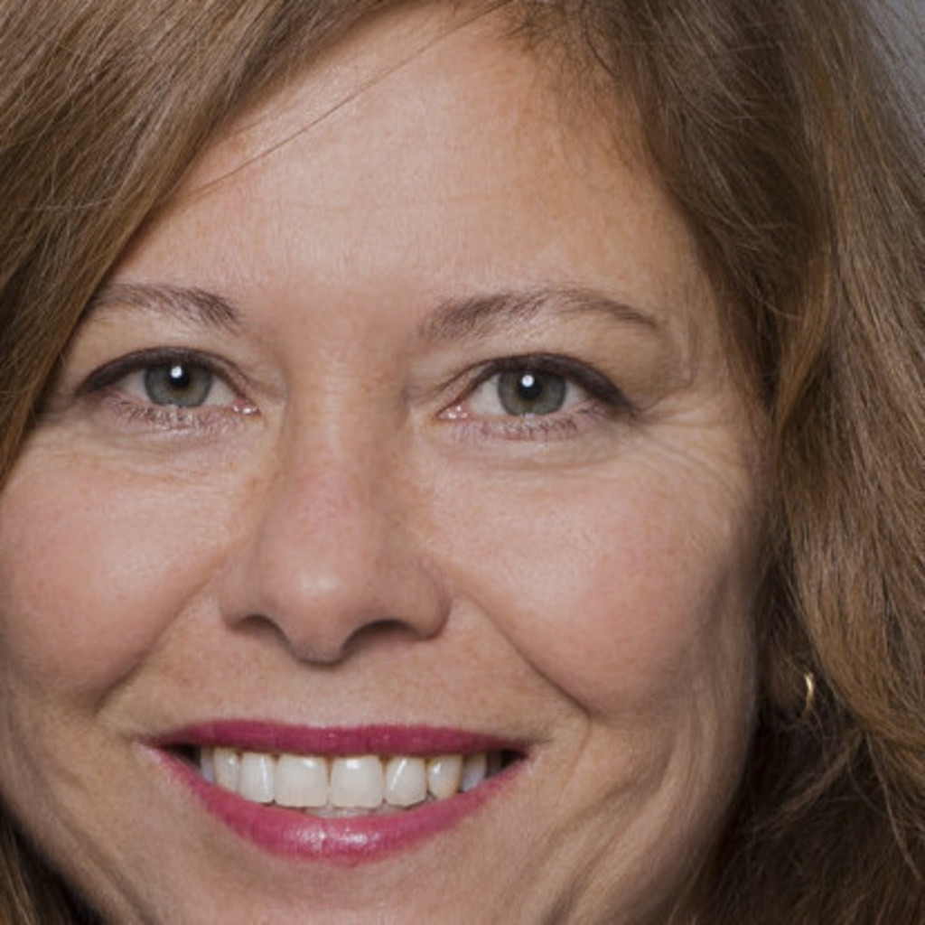 Claudia Spörri - PR and Communications Consultant - rotter.ch | XING