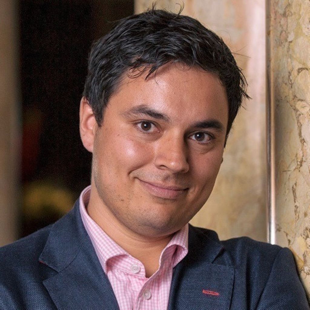 Curt Chadha - Head of Strategy & Innovation - Raiffeisen-Holding NÖ ...