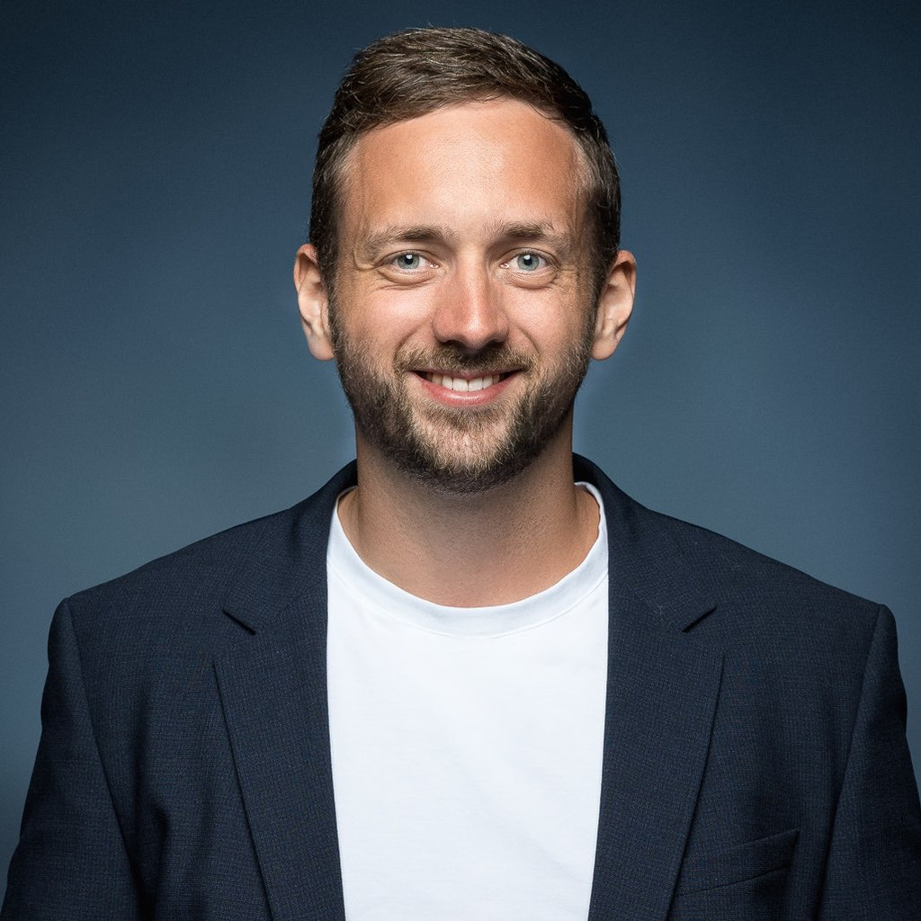 Simon Beppler - Manager - Corporate Treasury - Convista | XING