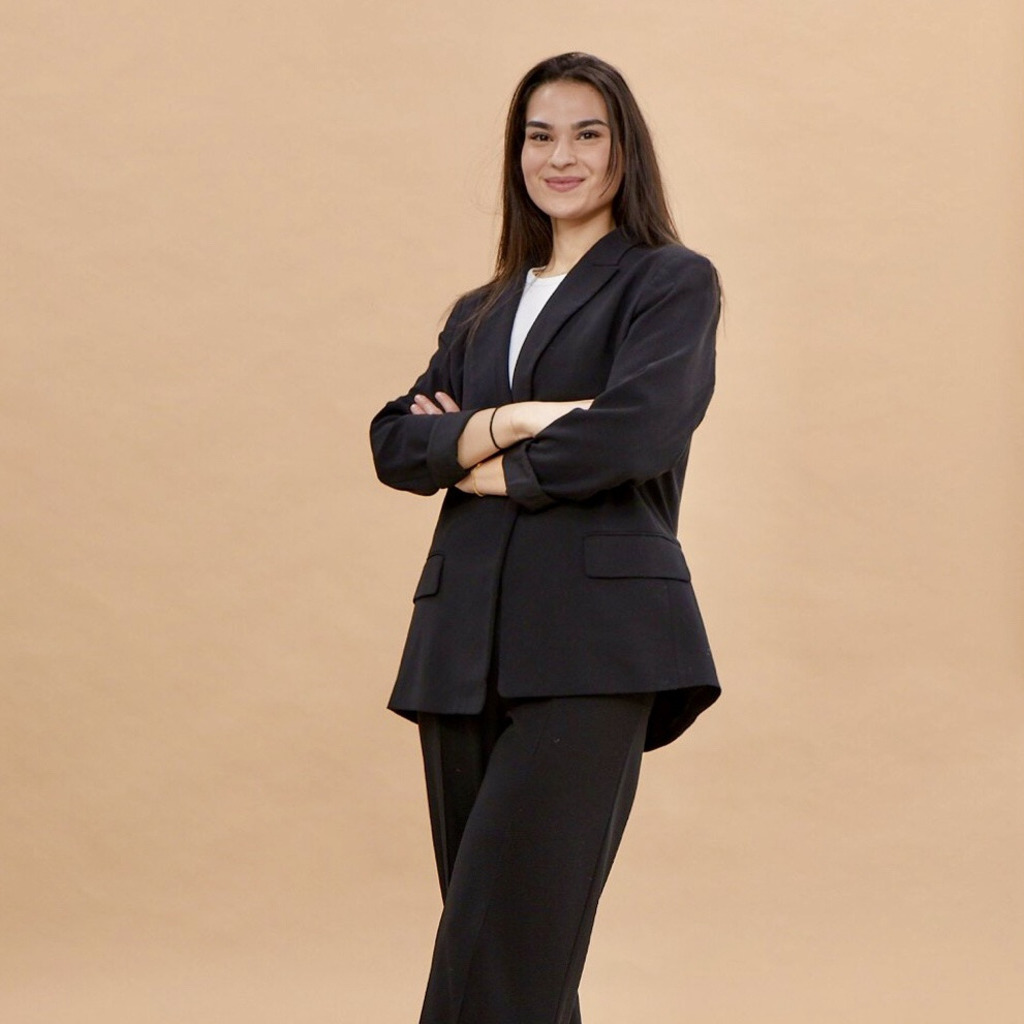 Eda Eroglu - Buchhalterin - Arbeitsgemeinschaft der Evangelischen Jugend | XING