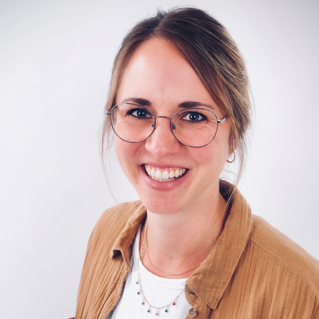 Carolin Acker - Redakteurin - Carolin Acker | XING