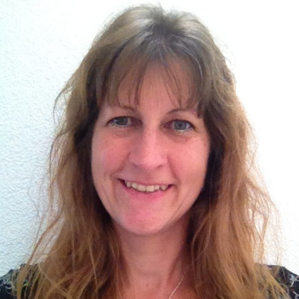 Daniela Gottschall-Mathis - Senior Project Support CMT - Axpo Solutions ...