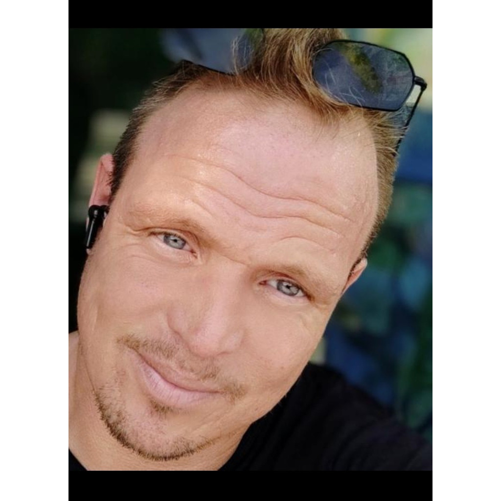 STEFAN TROST - CEO - EVERSECURELY | XING