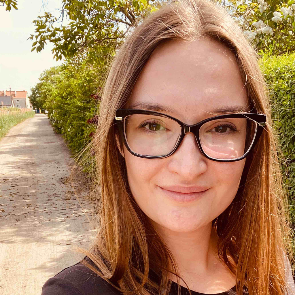 Magdalena Zablocka-Tutka - HR and Employer Branding Manager - IQ Metal ...