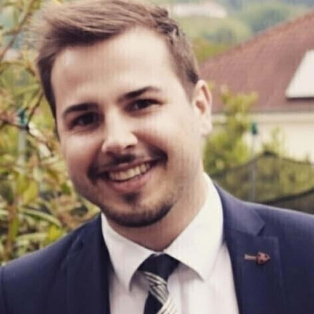 Sebastian May - Bezirksleiter - Debeka | XING