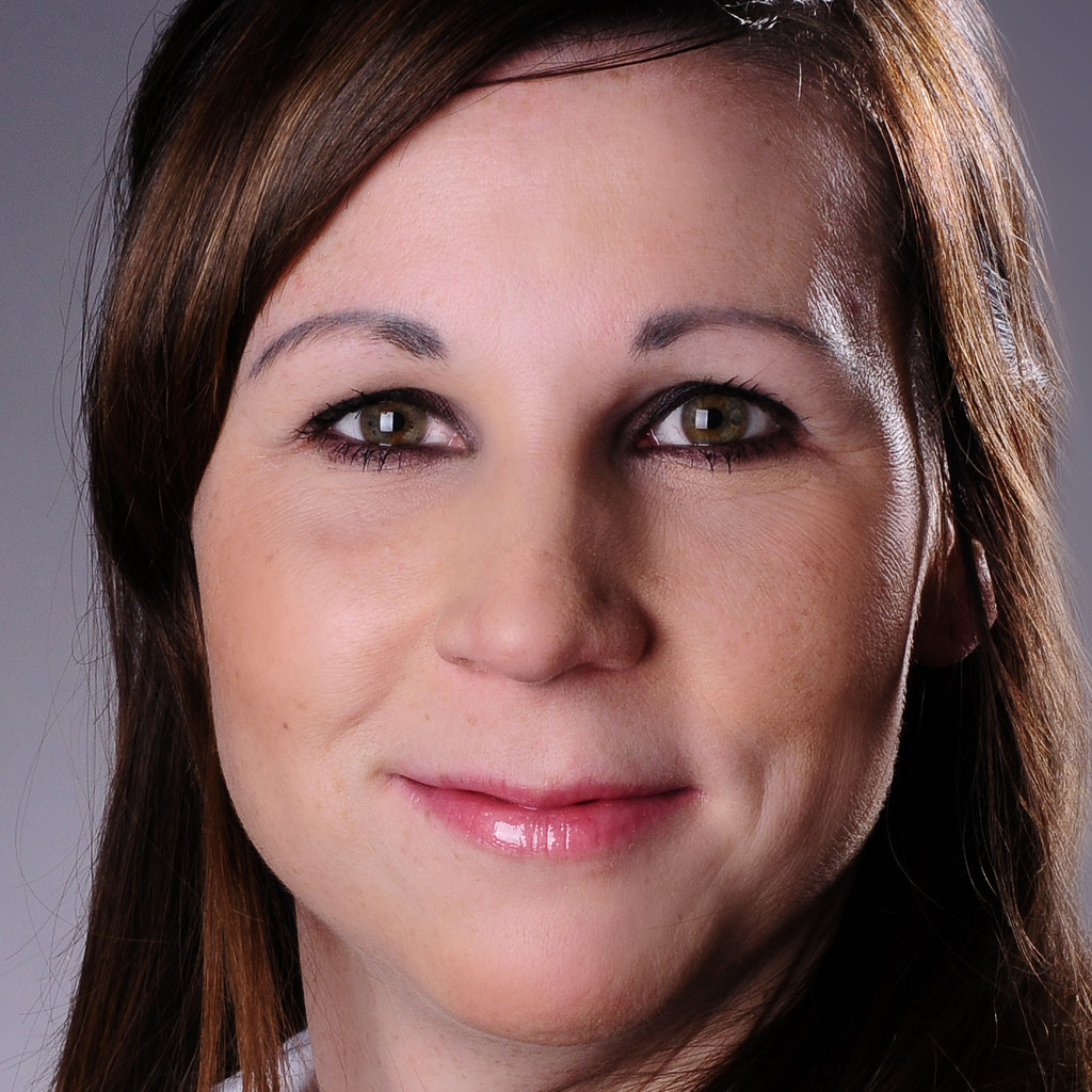 Janine Stumpf - Mitarbeiterin Projekt und Bestandsverwaltung - Verka ...