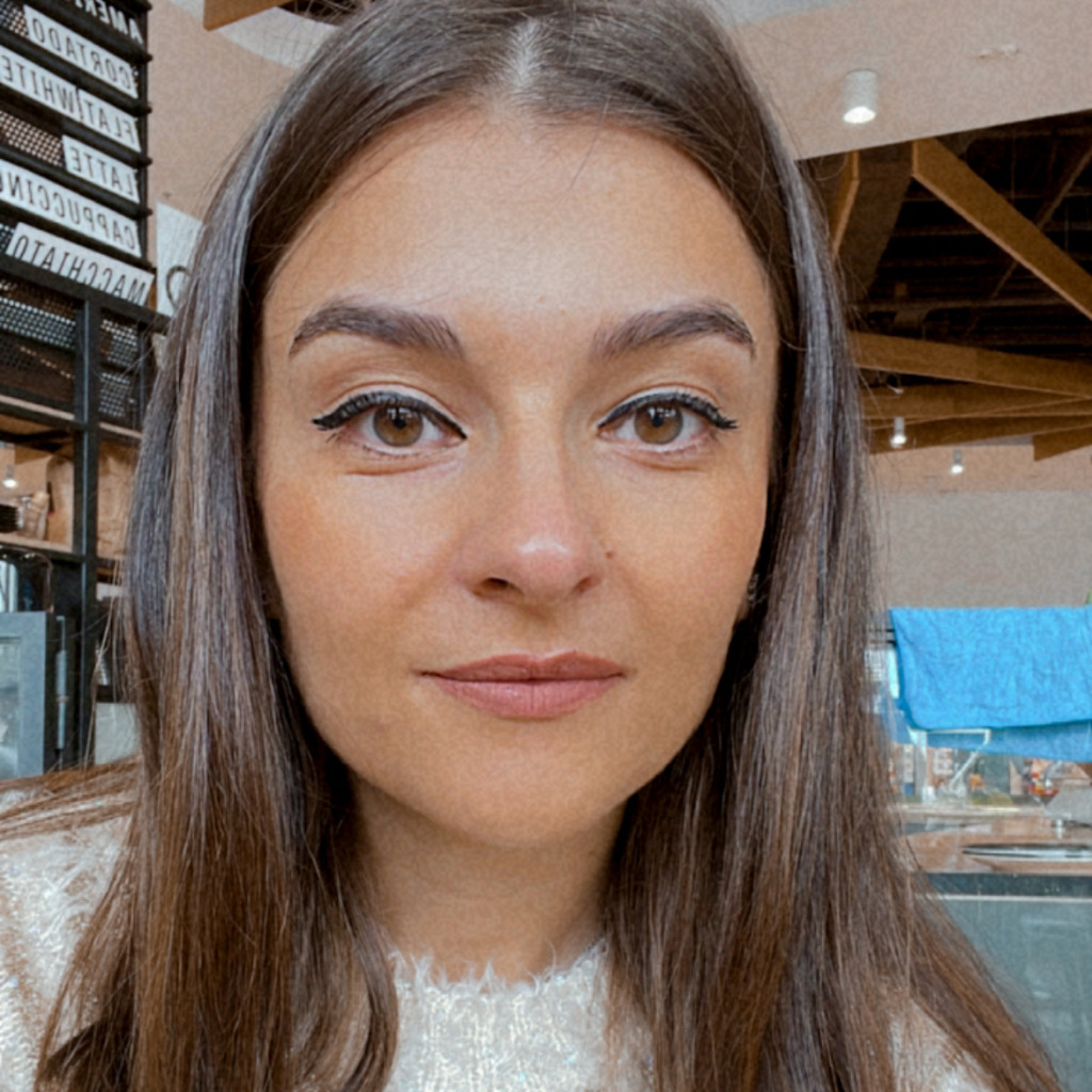 Hetea Claudia Marina - Kauffrau für Bürokommunikation - Herbert Schall ...