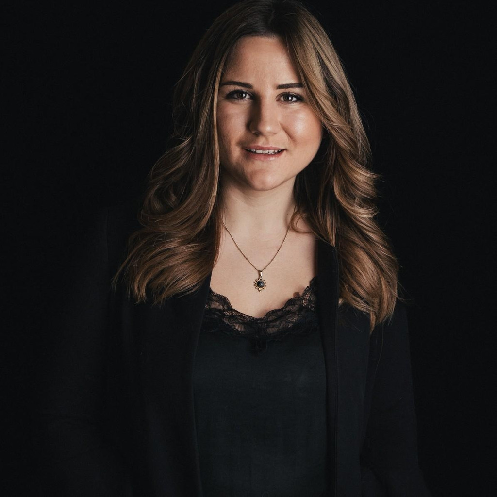 Anja Fuchs - Teamleitung Counter - Auto und Service PIA GmbH | XING