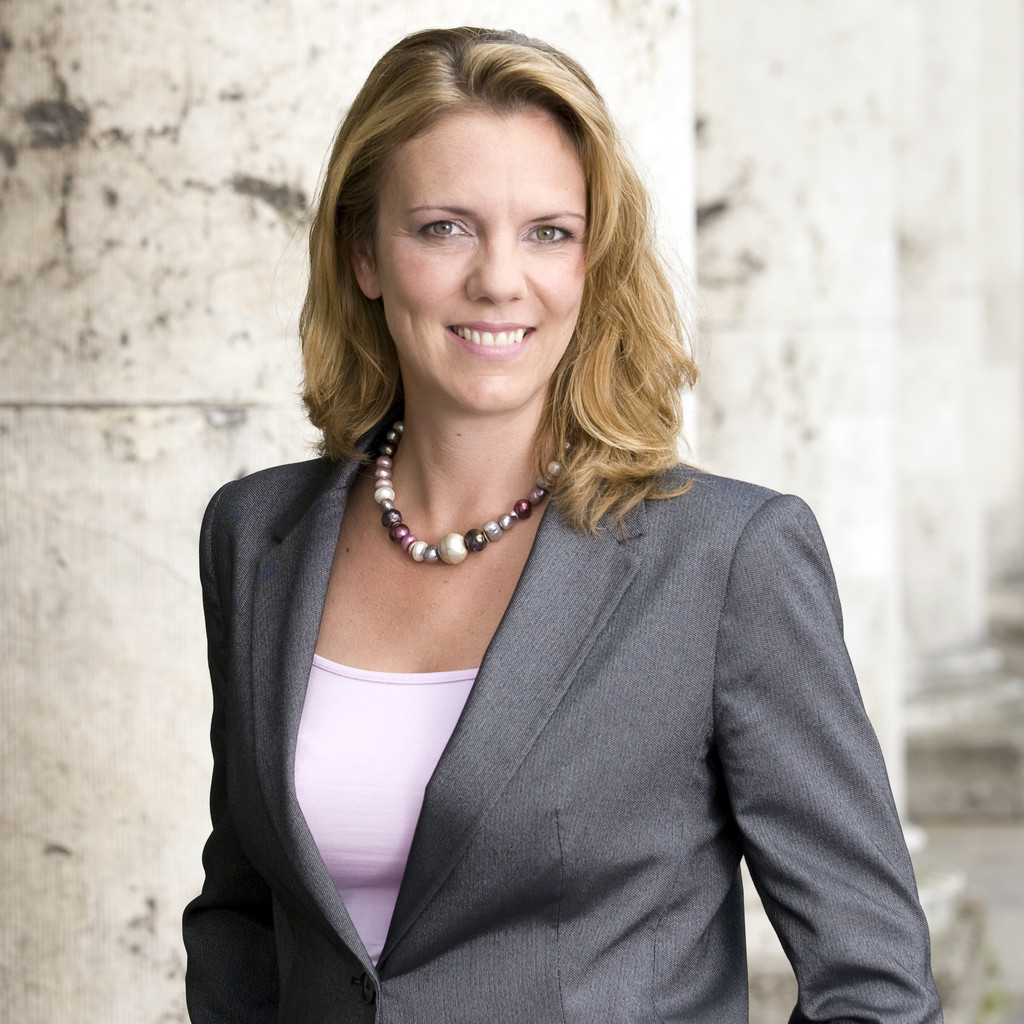 Stefanie Gerhardt - Senior Director Communications, Business Partner ...