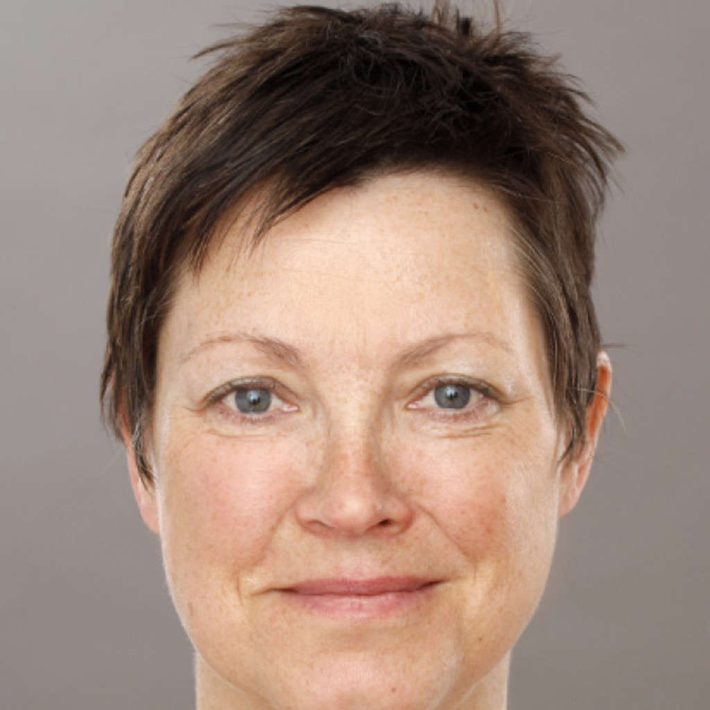 Simone David's Instagram, Twitter & Facebook on IDCrawl