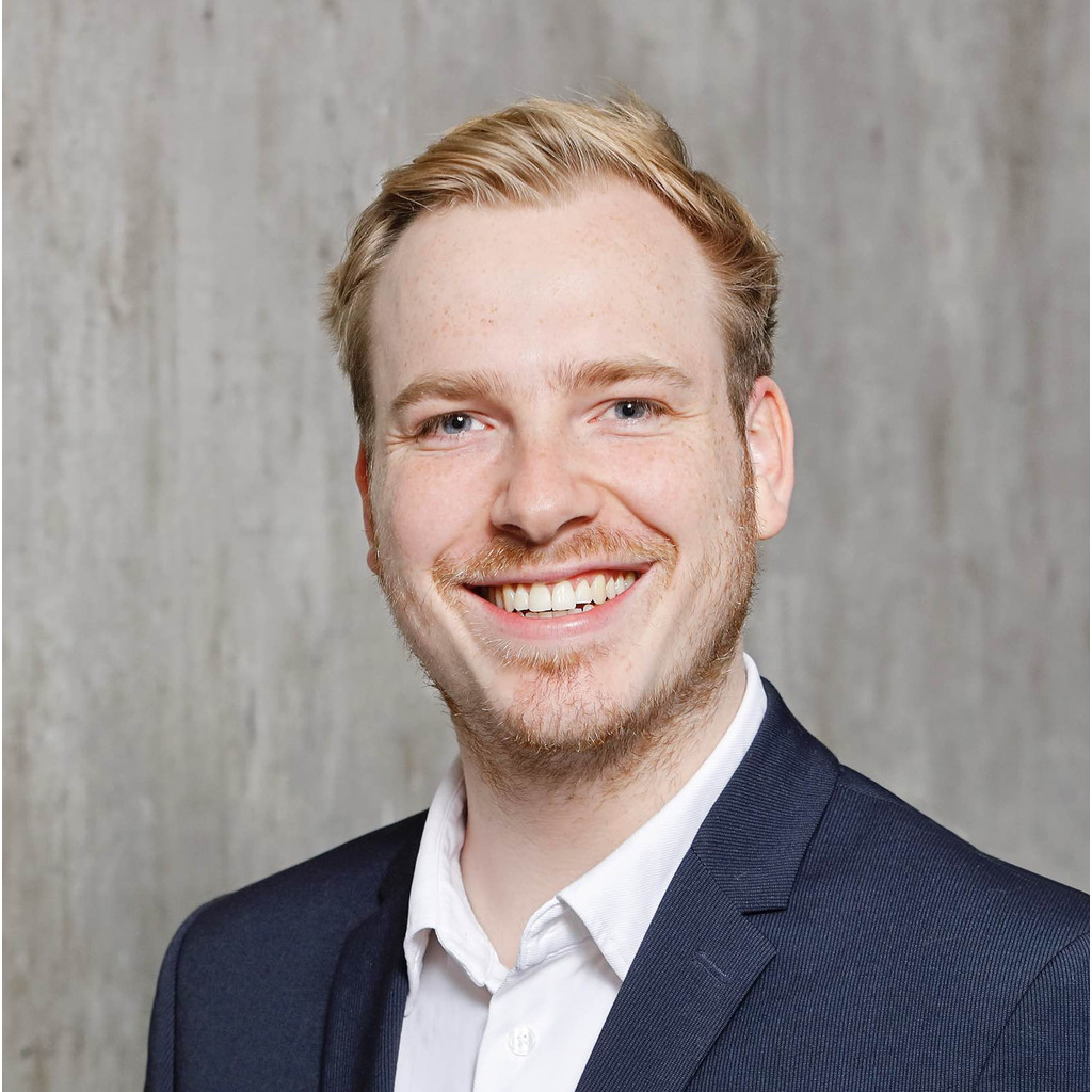 Lukas Müller - Risikomanager Alternative Investments - Wave Management AG | XING