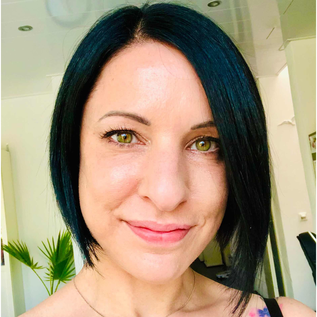 Daniela Brucker - RM - SV Group | XING