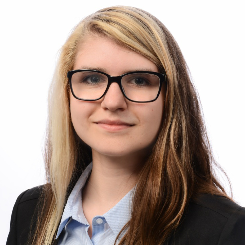 Simone Fischer - Duale Studentin - Brose Gruppe | XING