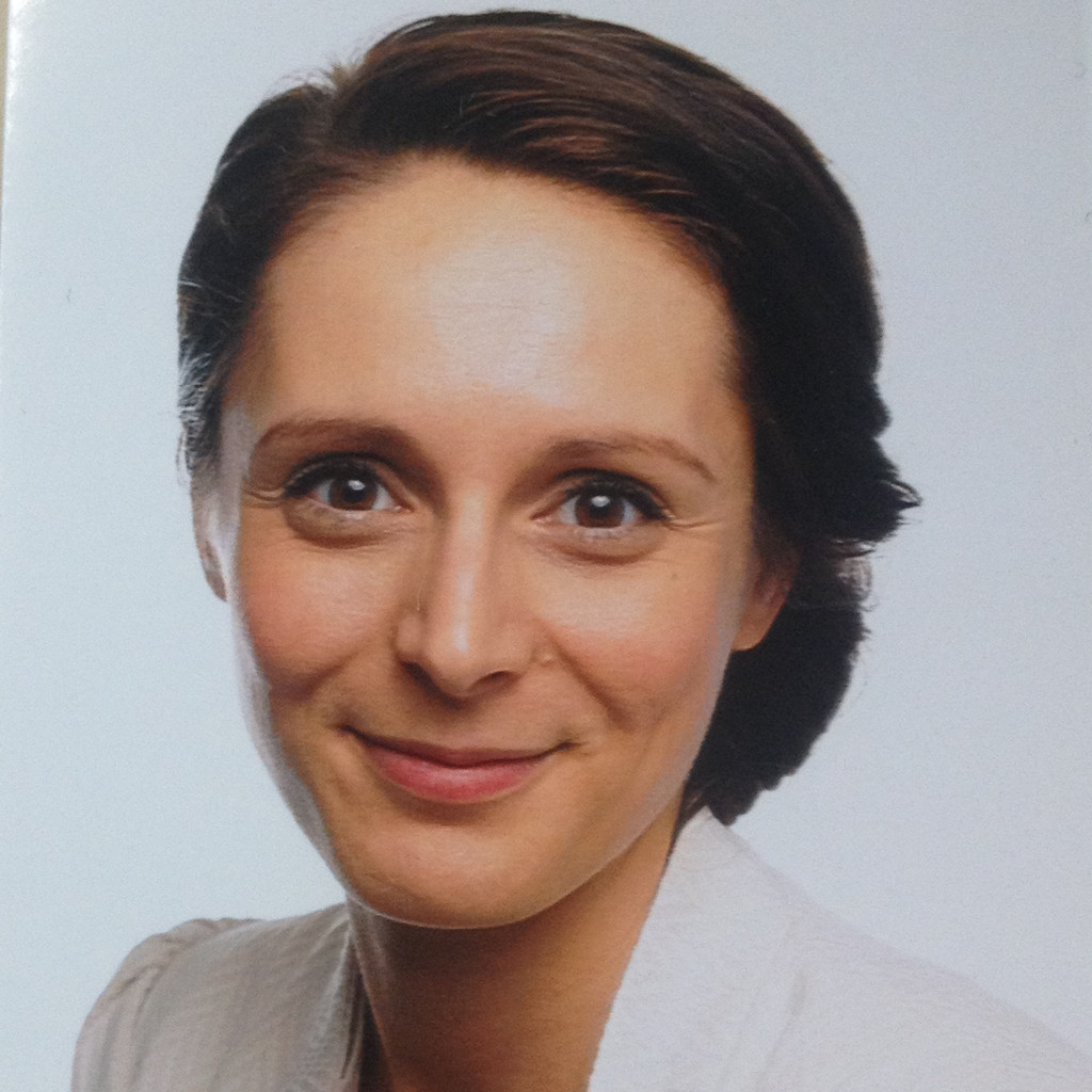 Alexandra Engelmann - Business Analyst - SIEMENS | XING