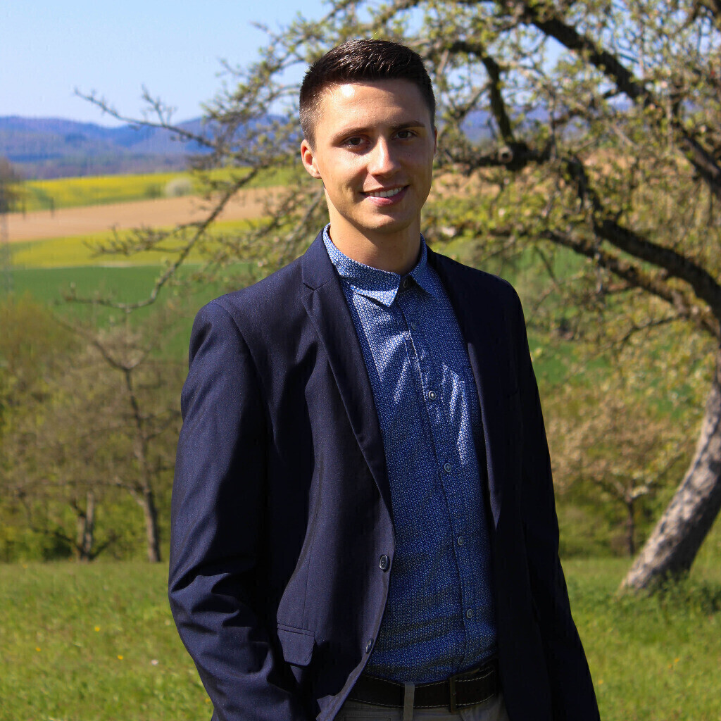 Julian Wolf - Customer Care Manager DACH - QSC EMEA GmbH | XING