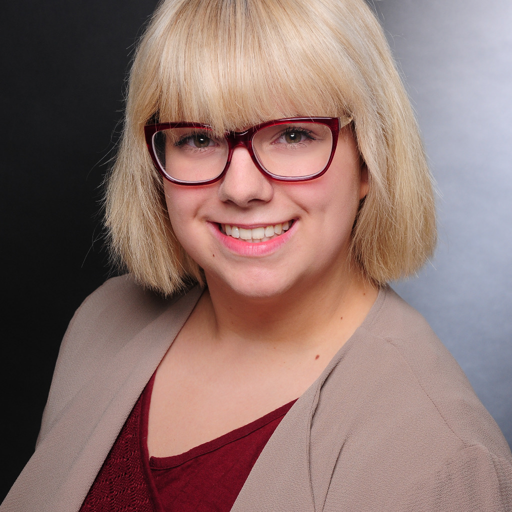 Alina Ocipinski - examinierter Altenpflegerin - Seniorenstift St.Josef ...