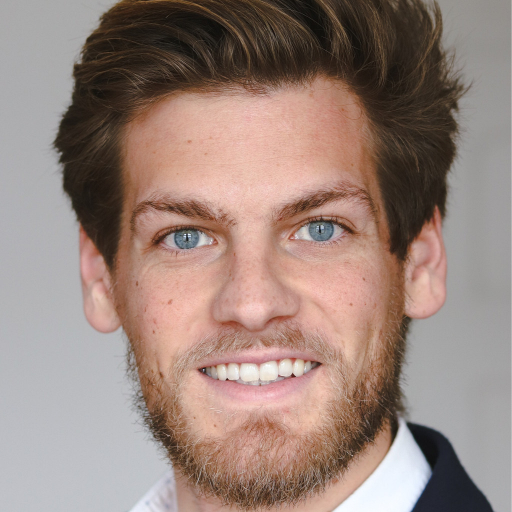 Fabian Dohmen - Manager - The Base / Café.Bar, Baleal, Portugal | XING