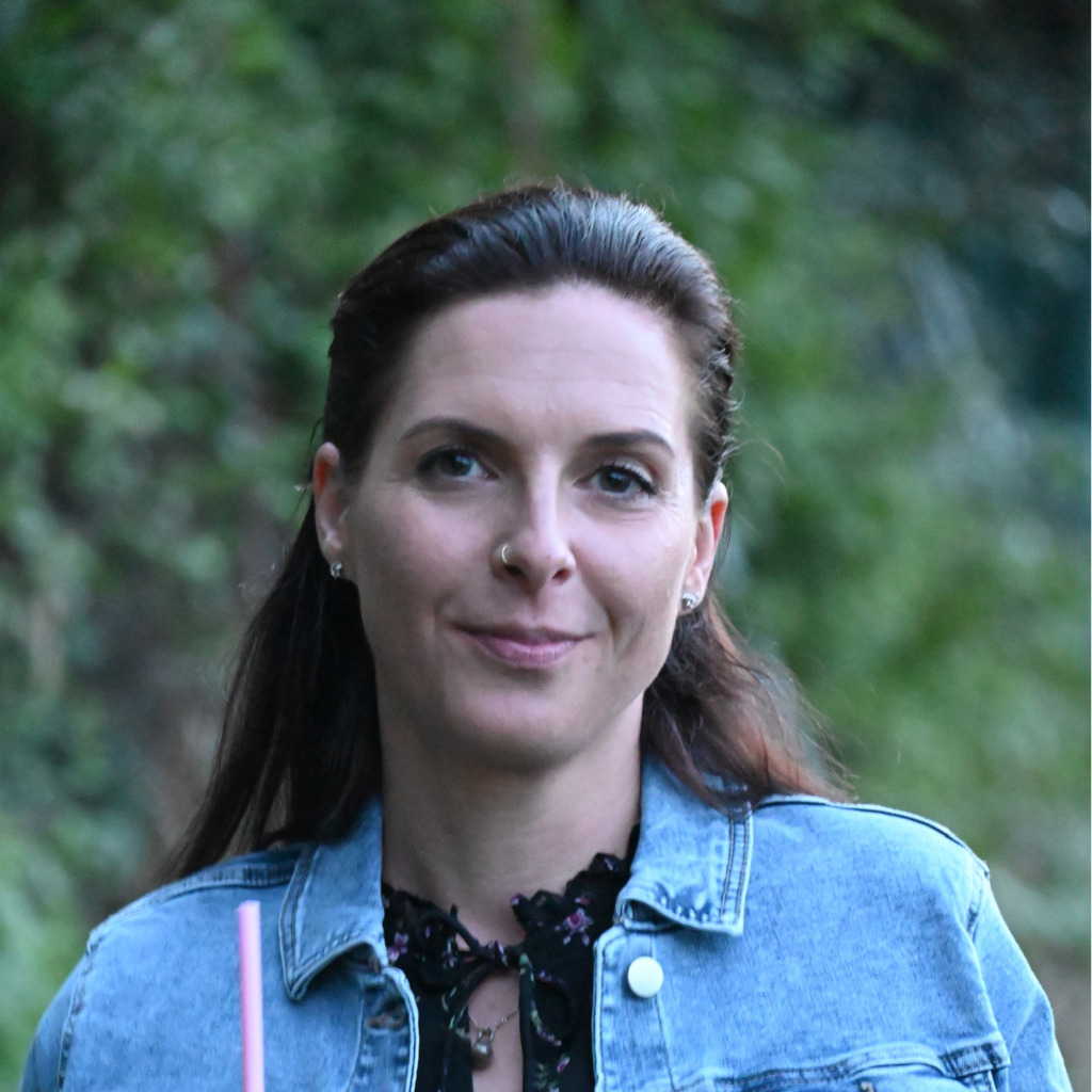 Eva-Maria Veit - Sachbearbeiterin Personaladministration - DACHSER SE ...