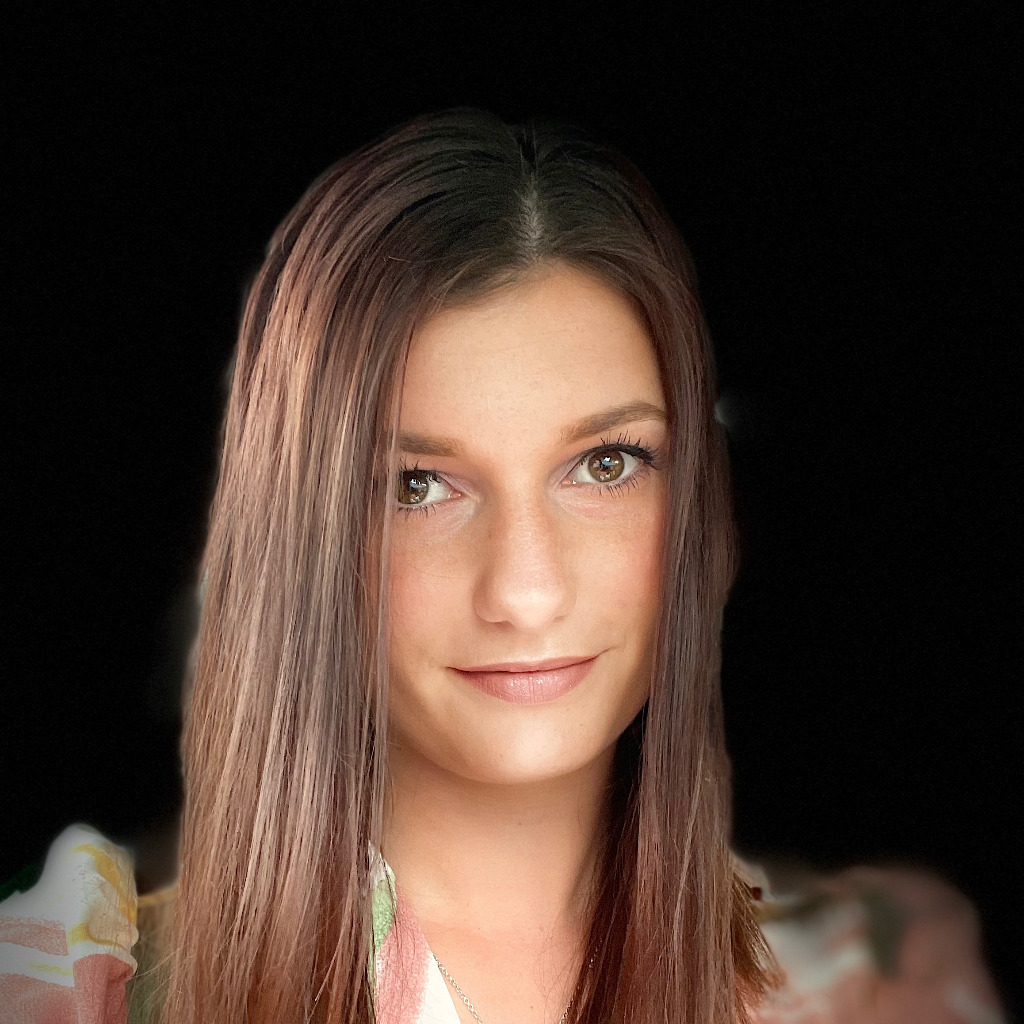 Michelle Möhl - Marketing Managerin, Social Media Managerin - Möbelland ...