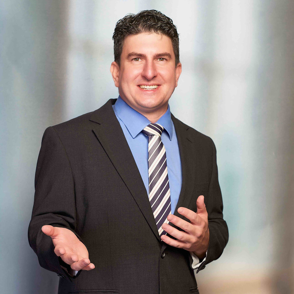 Thomas Bachl - Compliance-Manager - Berufsgenossenschaft Holz und ...