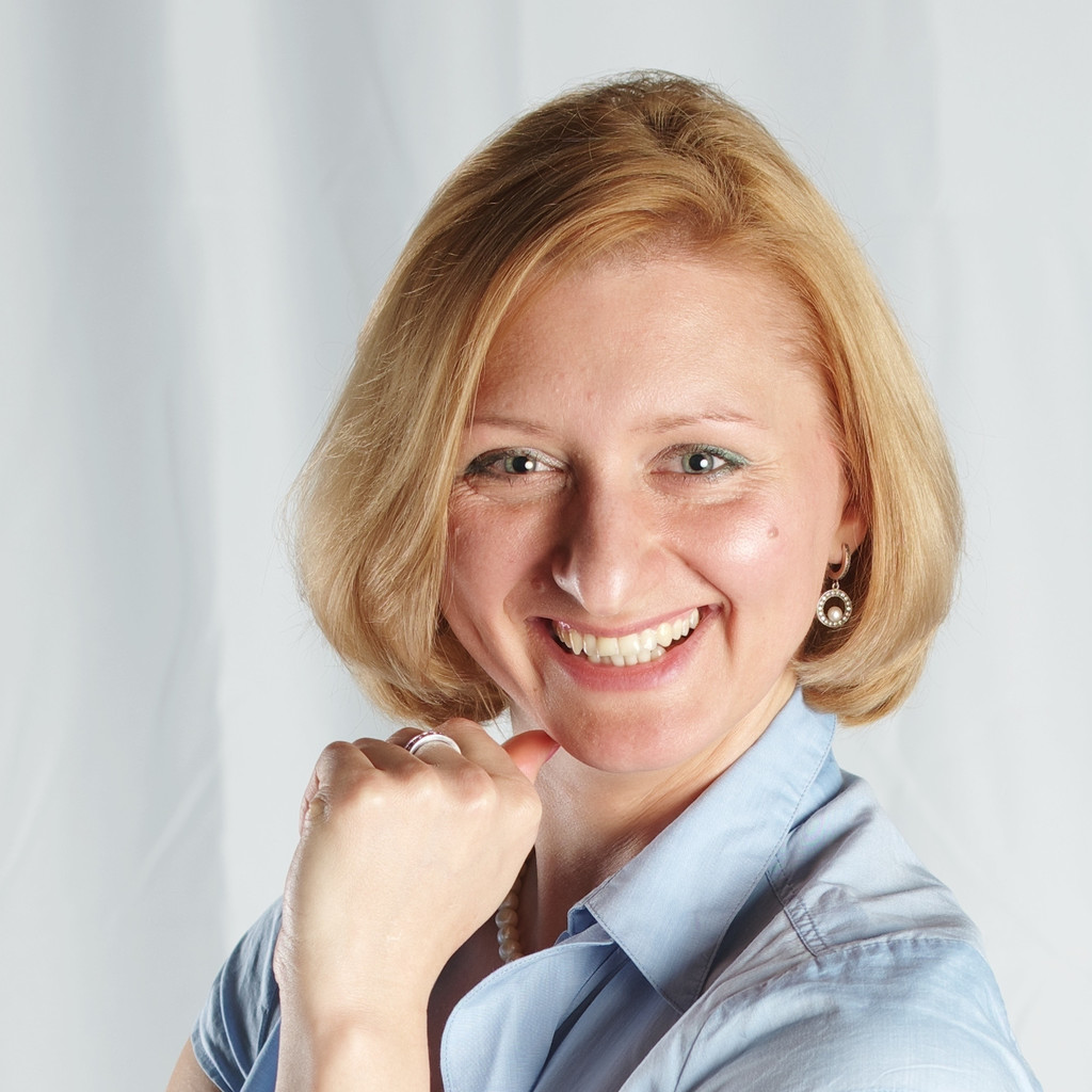 Elena Englert - Product Manager Digital & Direct Business - Consors ...