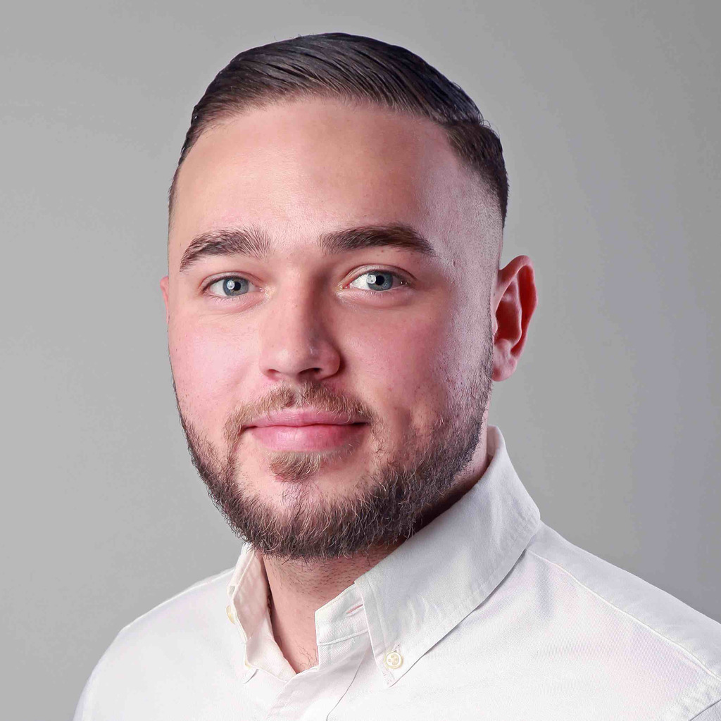 Daniel Schäfer - Associate Consultant - Q_PERIOR AG | XING