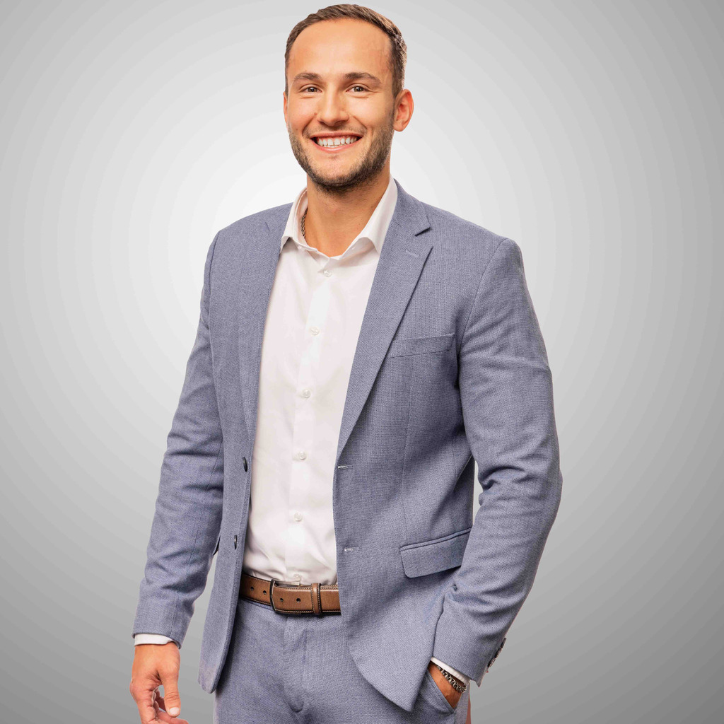 Alexander Kwint - Leiter KundenCenter - AOK - Baden-Württemberg | XING