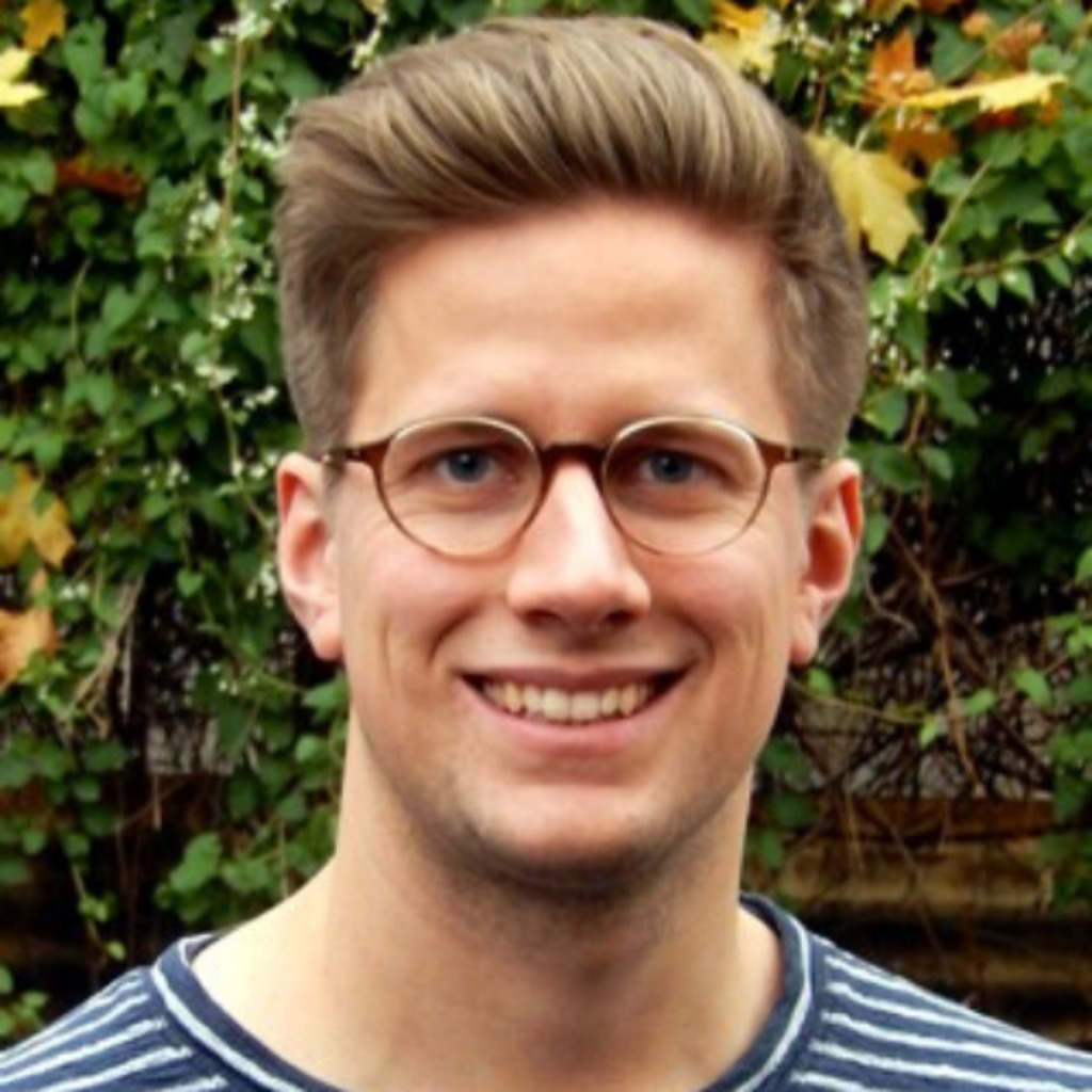 Michael Schneider - Marketing Manager - Zahnarzt Marketing Gruppe | XING