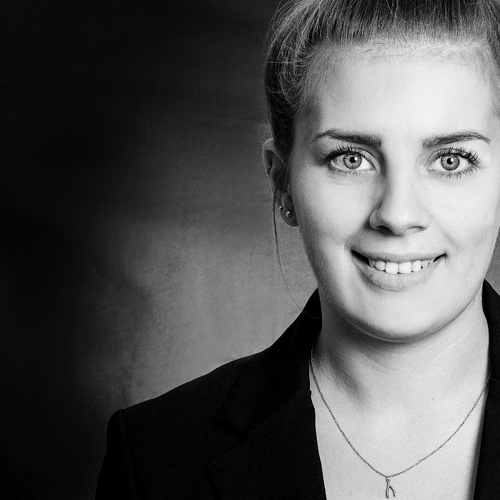 Julia Krause - Assistenz der Geschäftsführung - BA.Unternehmensgruppe ...