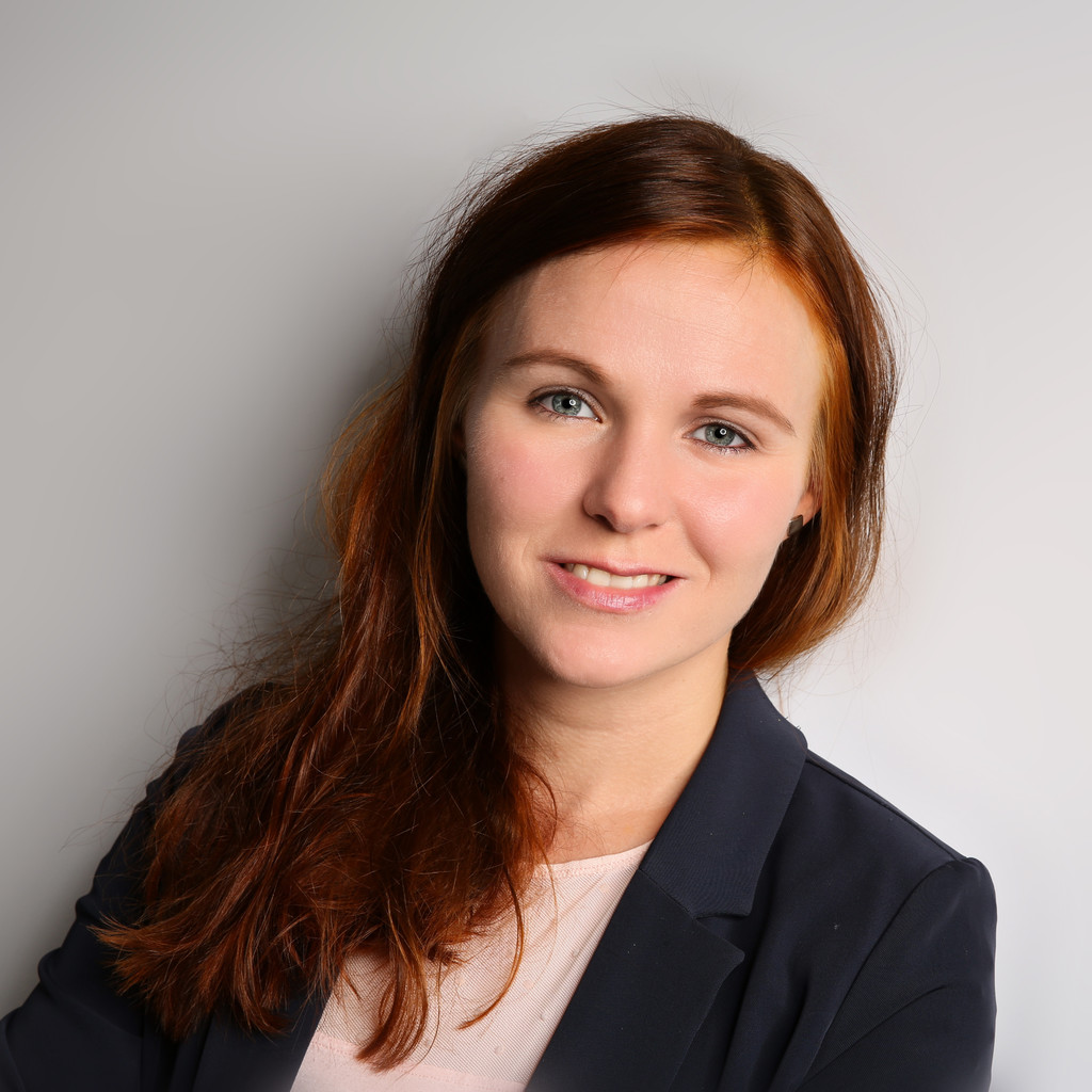 Sandra Jeserich - Personalreferentin - EKF-diagnostic GmbH | XING