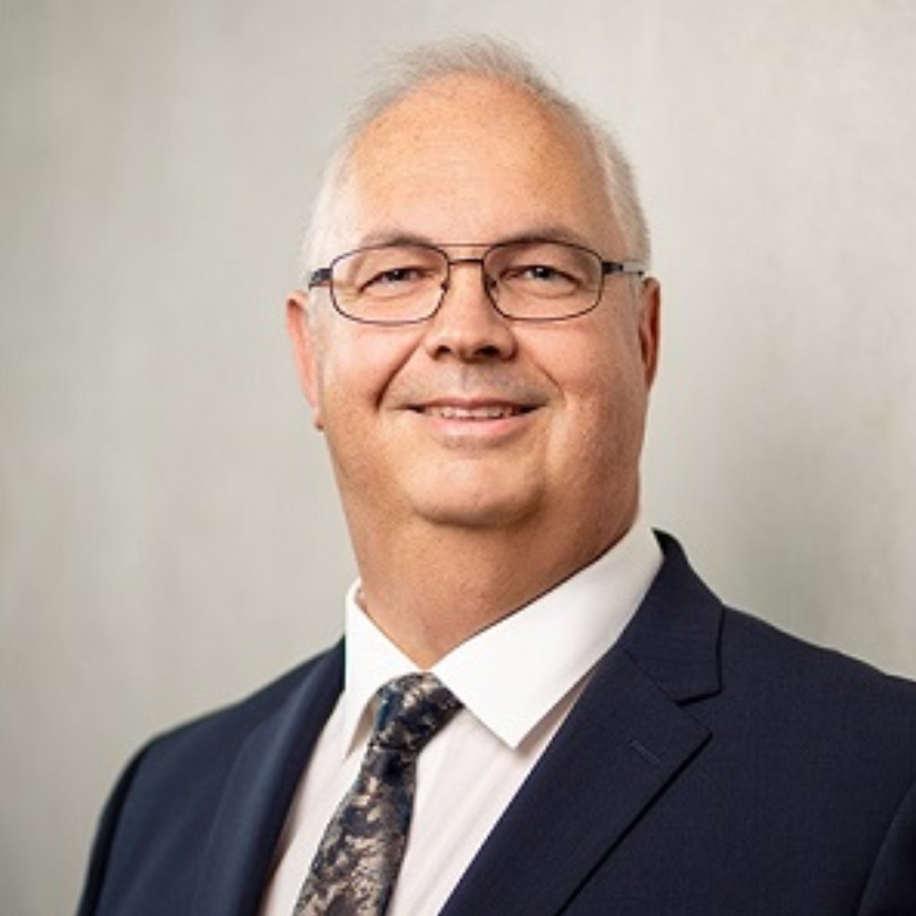 DIETER HASCHER - Konstrukteur für Schweißanlagenkomponenten - Hirotec ...