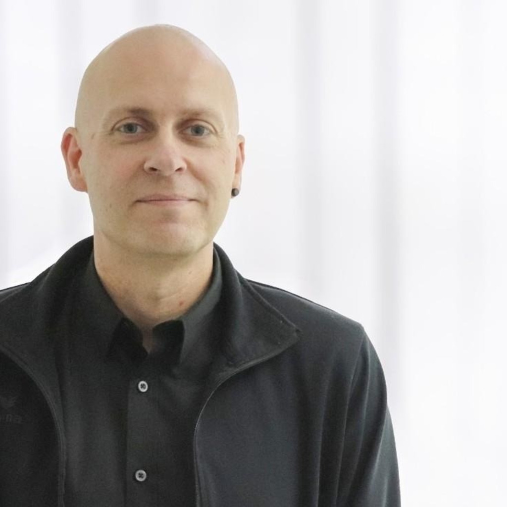 Alexander Plaschko - Pflegebereichsleitung - GeBO ...