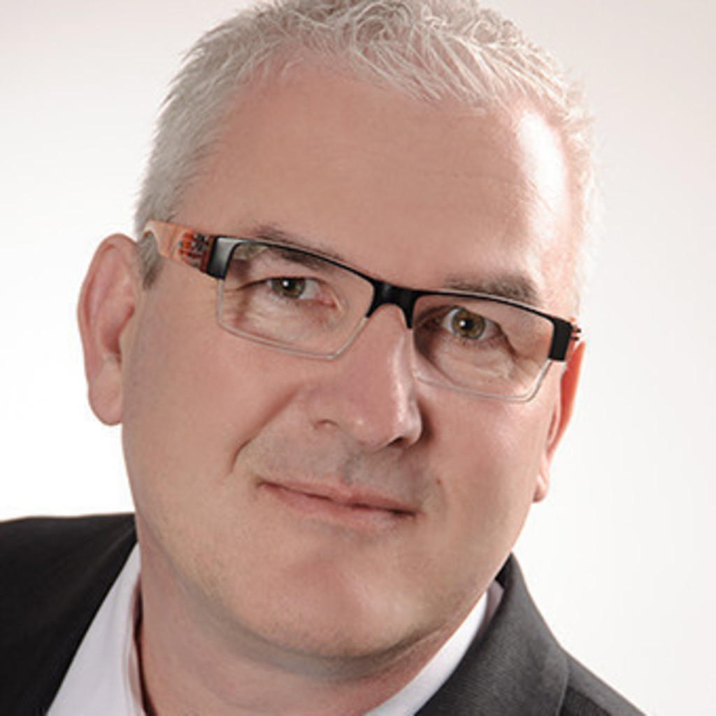 Michael Scherer - Gruppenleiter Vertrieb Türsysteme - Küster Automotive ...