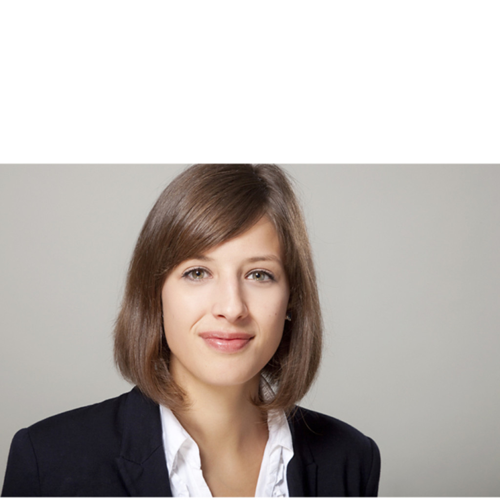 Laura Groebel - Management & Public Affairs - Doppelmaster HEC Paris ...
