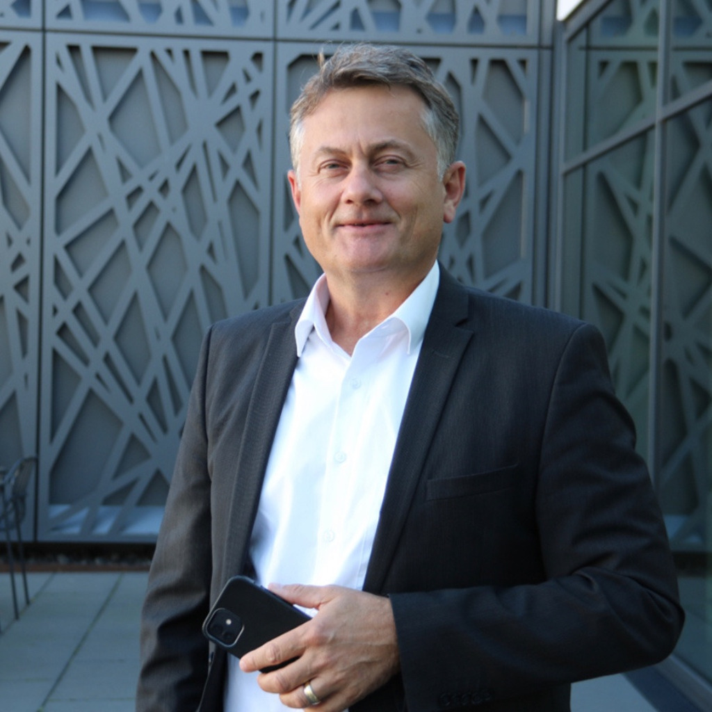 Axel Wintermeyer - Vice President Care Solutions, Prokurist - KARL ...