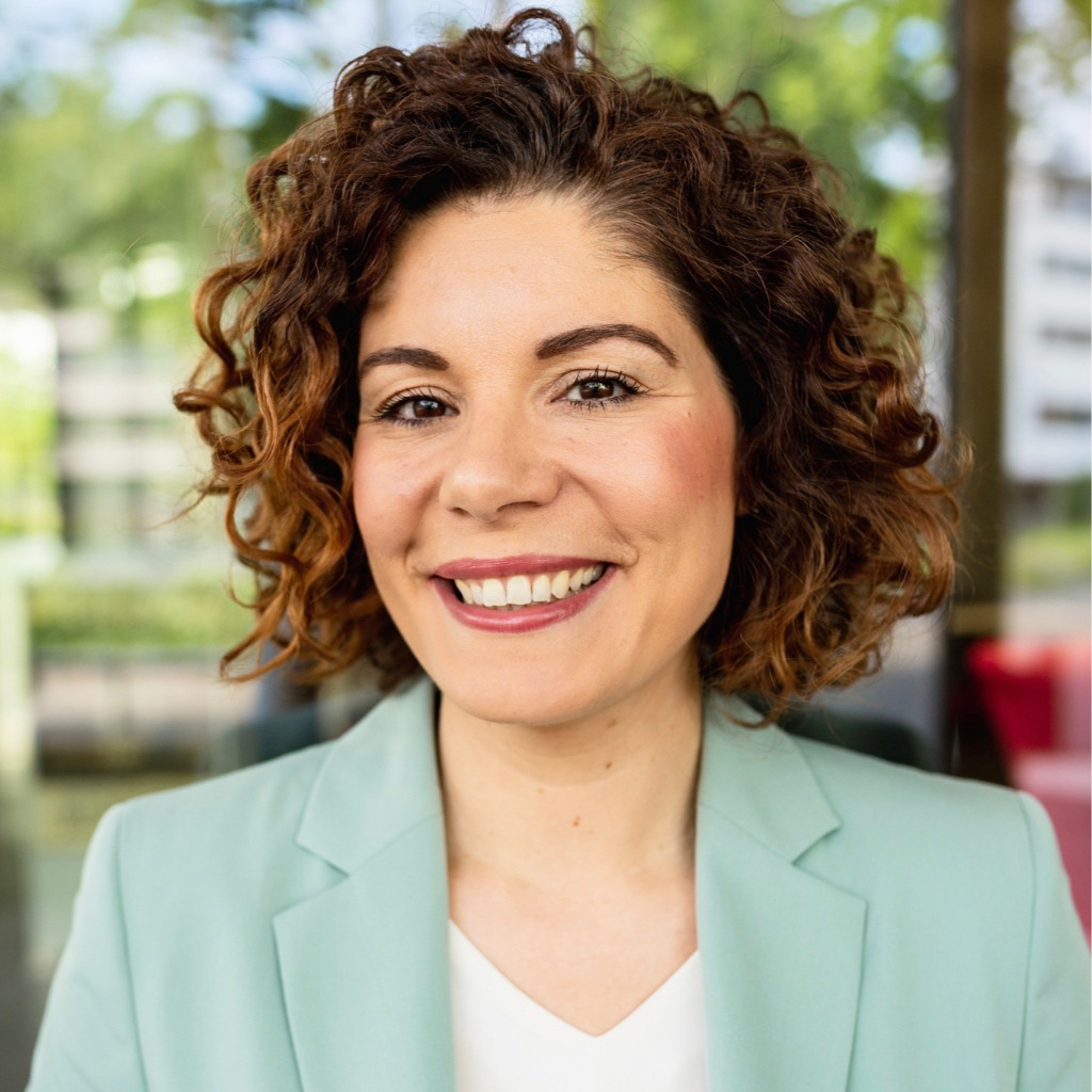 Cemile Demir - Director of Global HR Rhenus Port Logistics - Rhenus ...