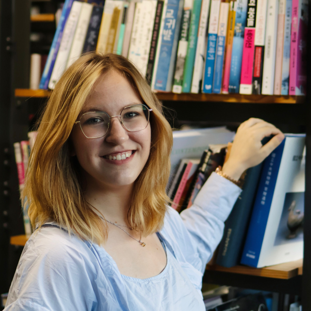 Victoria Hahn - Anglistik/Nordamerikanistik & Philosophie - Christian ...