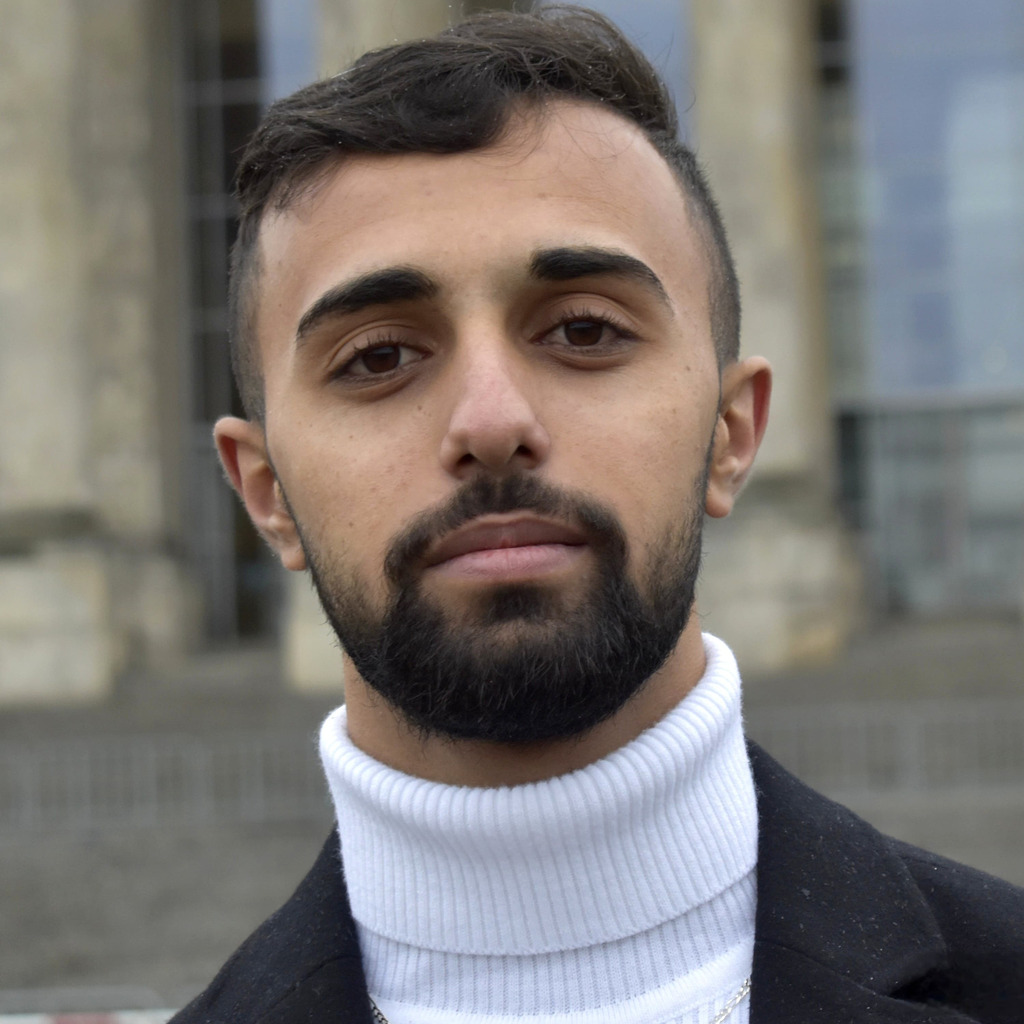 Hassan Khalil Ismail - ServiceFachkraft - EPIDAVROS Restaurant | XING