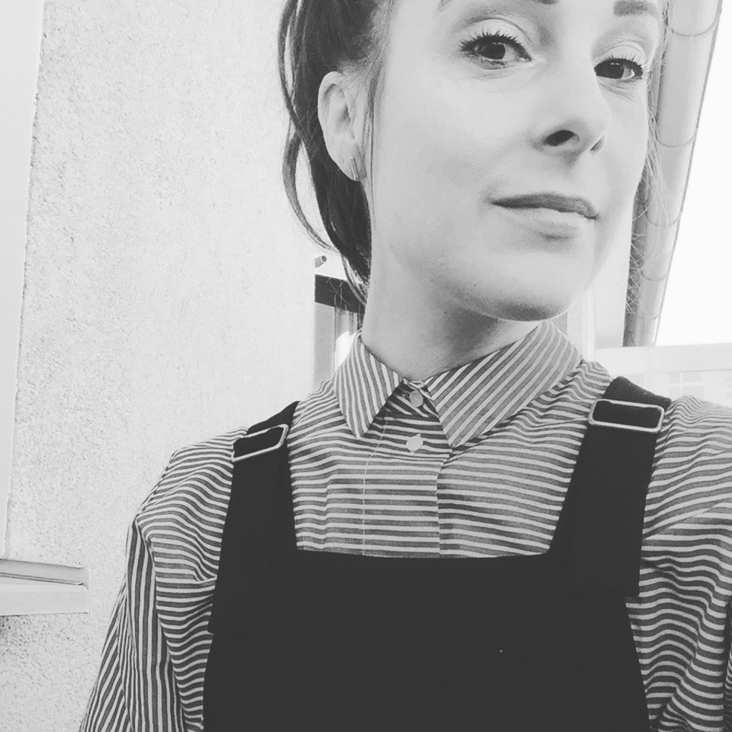 Jennifer Albrecht - Industrie und Handel - akedemie handel | XING