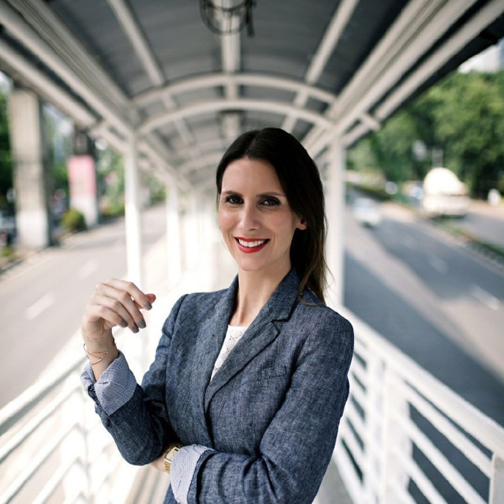 Sabrina Bitton - Data Management and Processes - VIENNA INSURANCE GROUP ...