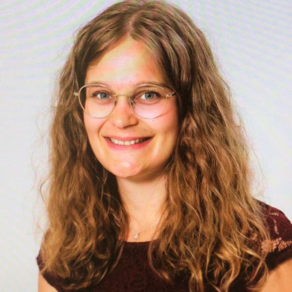 Julia Gentner - Stellvertretende Leiterin Besoldung - Kita Zentrum St. Simpert | XING