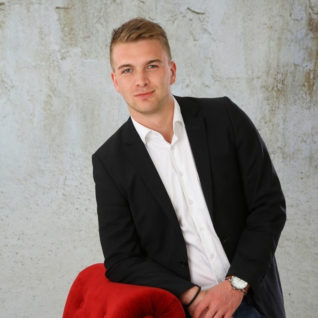 Dipl.-Ing. Peter Lipp - International Industrial Management - FH ...