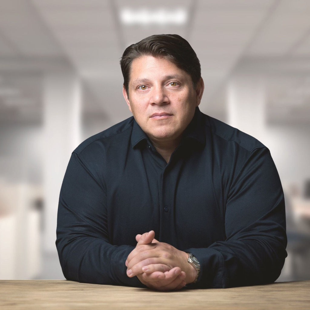 Dr. Alexander Castillo - Vice President Business Process Managemt ...