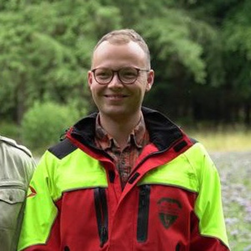 Joey Lee's Instagram, Twitter & Facebook on IDCrawl