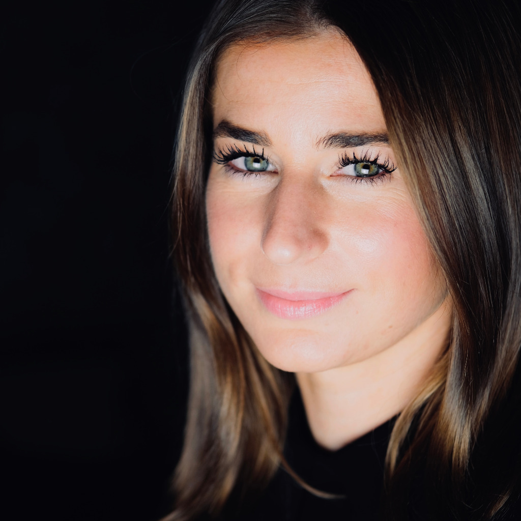 Anna Lukas's Instagram, Twitter & Facebook on IDCrawl