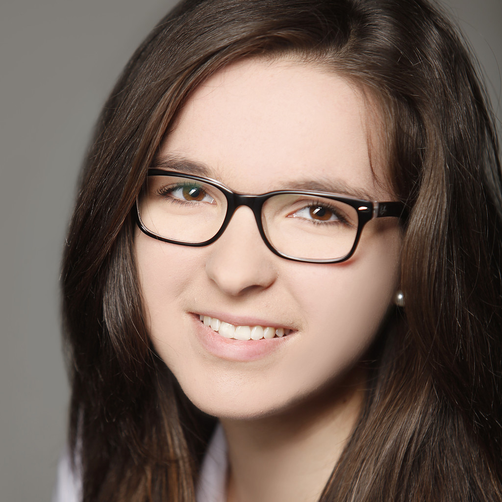 Regina Weiß gen. Quäling - Betriebswirtschaftslehre/ Business ...