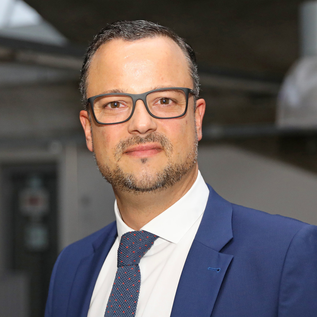 Christoph Hartmann - Geschäftsführer - VWB Media Service Verlag GmbH | XING